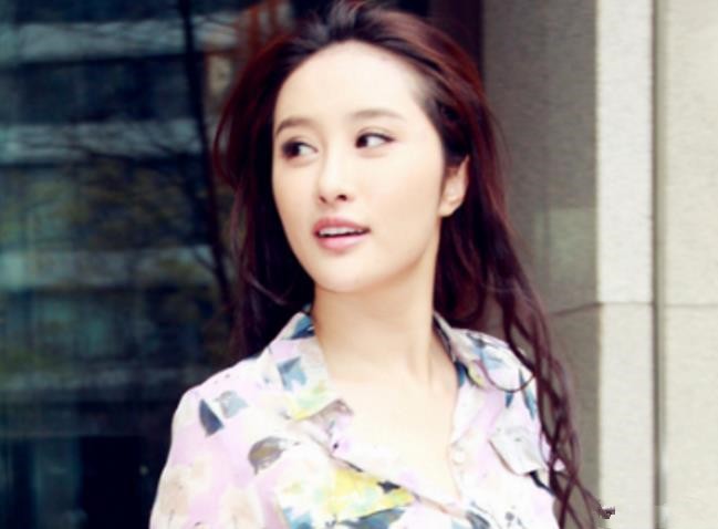 How is Li Xinru now when he became famous by the "ugly girl" but was expelled for "offending ...