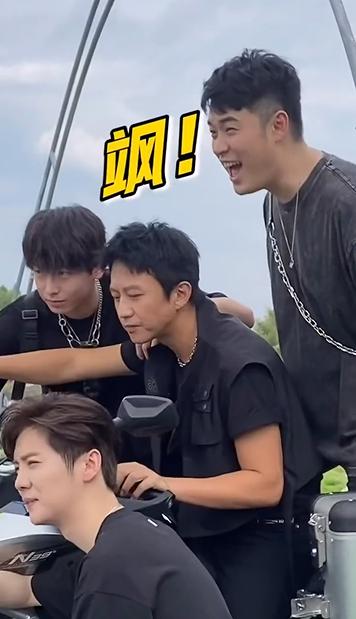 Deng Chao, Luhan, and Chen He are working together again, and Peng ...