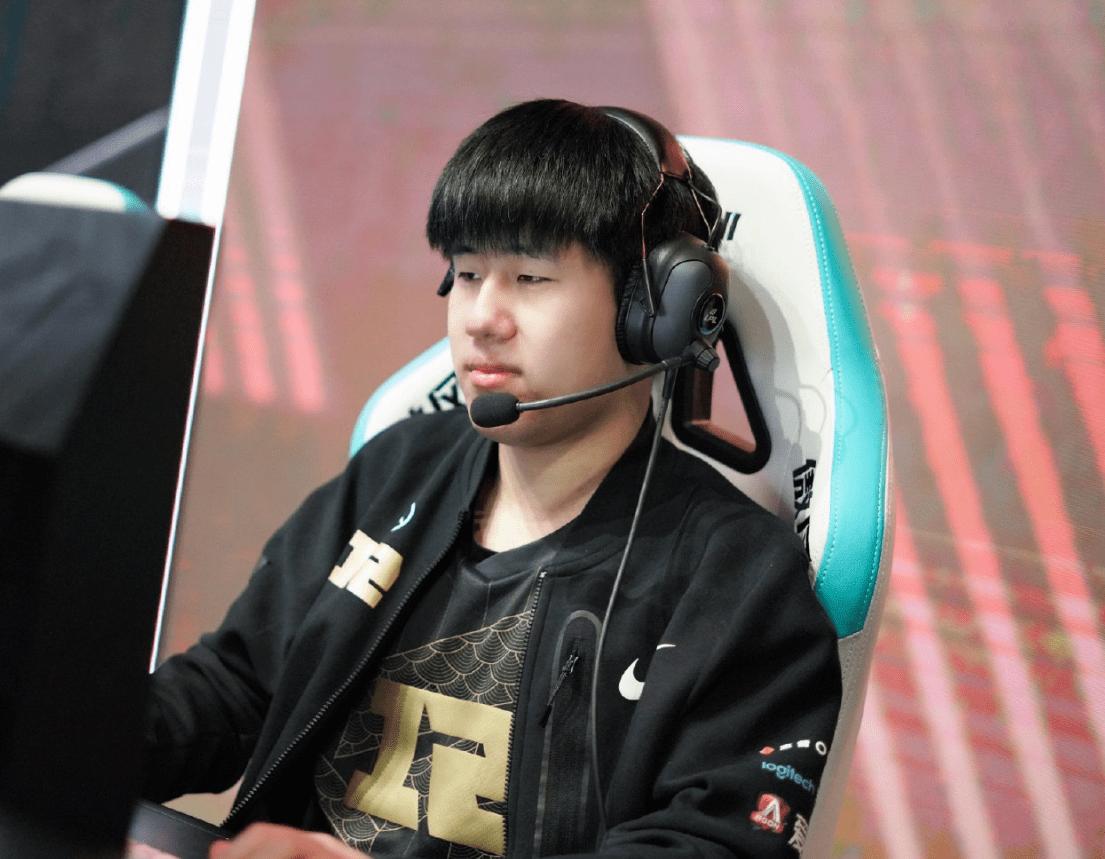 ShowMaker admits that LPL bot lane is better than LCK, often watching LPL games, LEC never watch ...