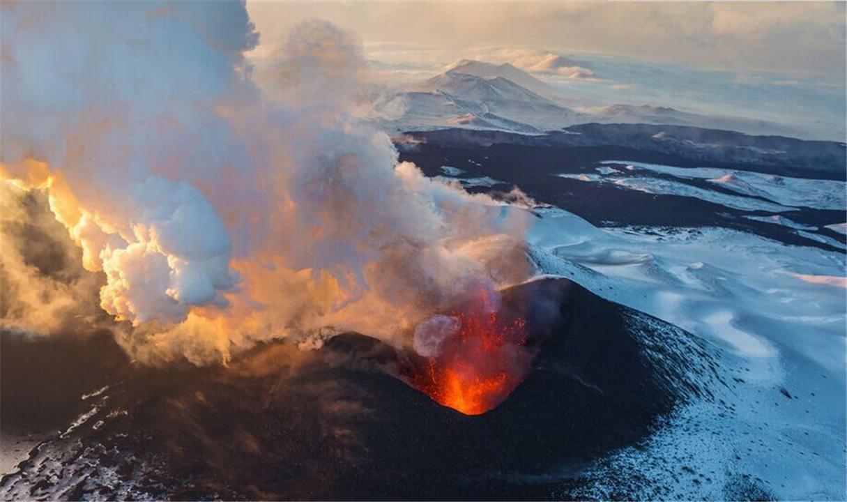 The Yellowstone volcano has entered an eruption cycle, erupting 650,000 ...