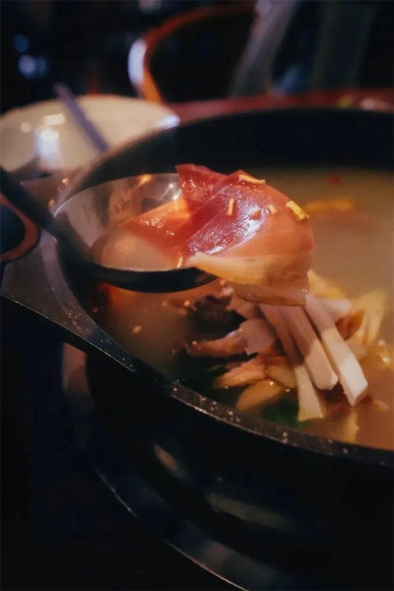 Let's cool down, Yunnan hot pot will make an appointment - iMedia