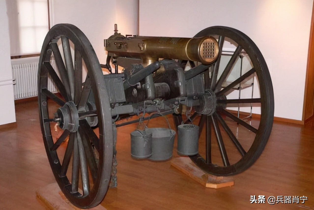 The M134 almost became history, pouring 6000 rounds of bullets per ...