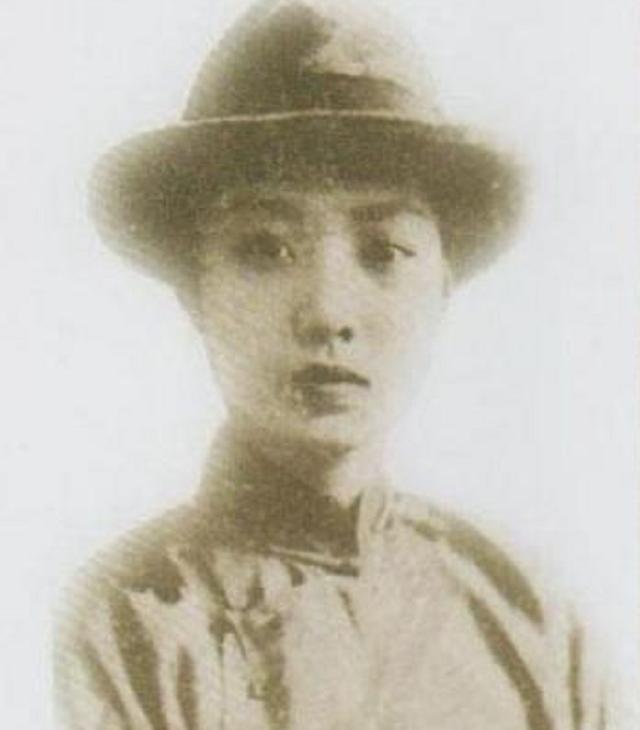 Meng Xiaodong had two marriages, Mei Lanfang only gave her fame, Du Yuesheng gave her family ...