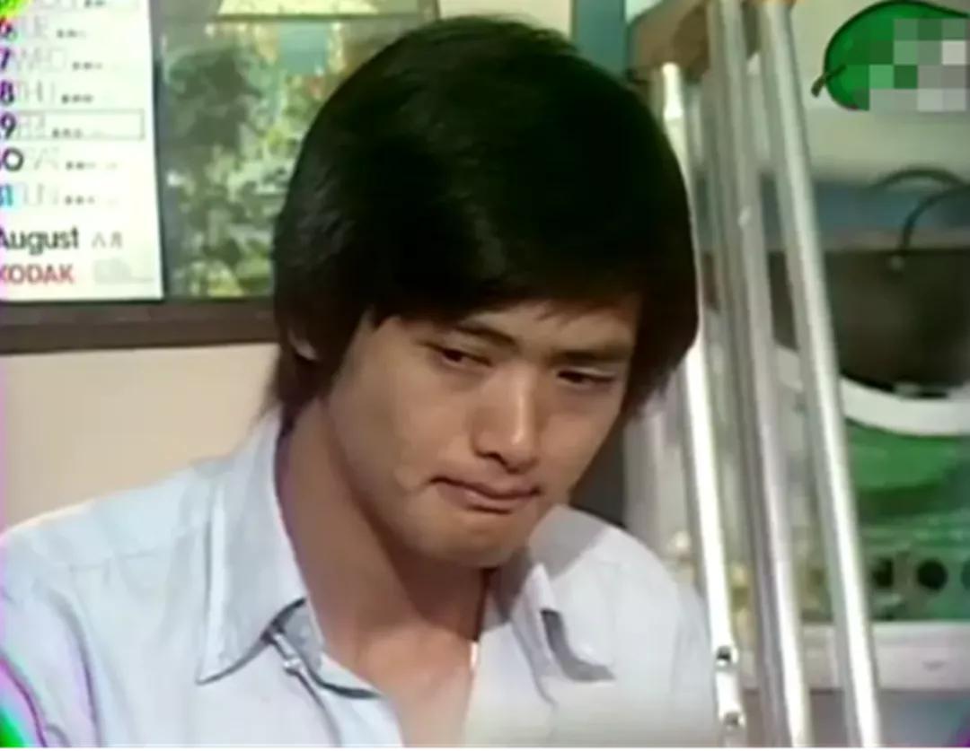 A recent photo of the 83-version shooting "Ouyang Ke" has been exposed ...