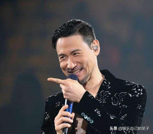 89-year-old Hu Feng has a concert?Look at his godfathers, the guests ...