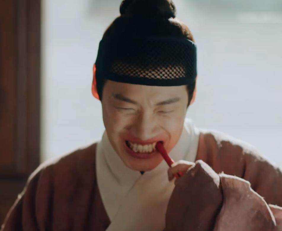 It's not easy for the 18-line actors to eat chili peppers, but the ...