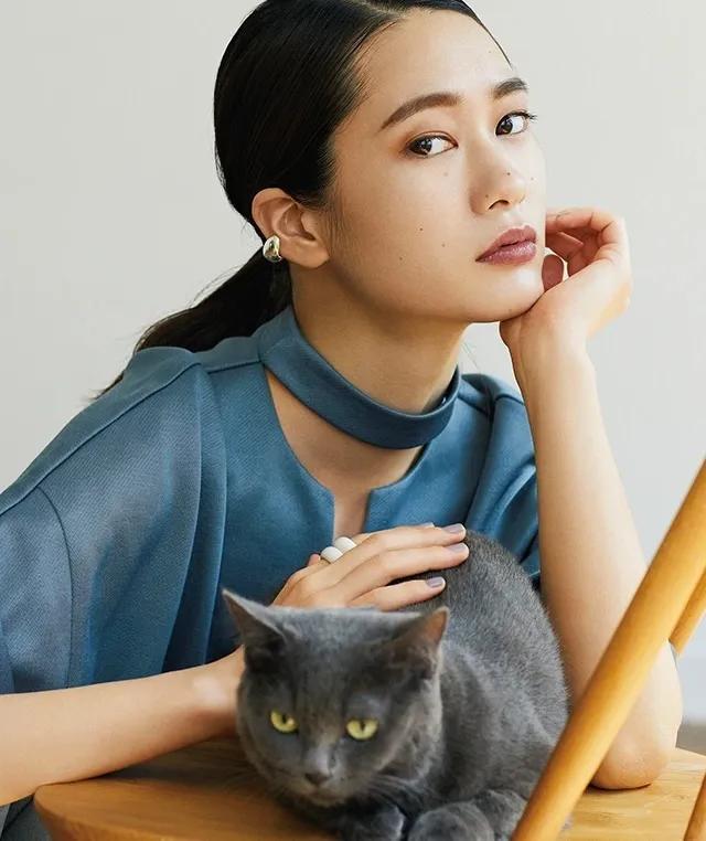 The characteristics of "cat face" women - iMedia