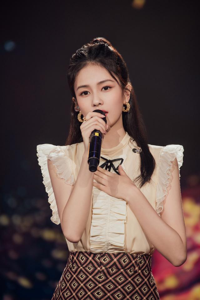 Bai Lu: From model to actor, she has finally become popular after ...