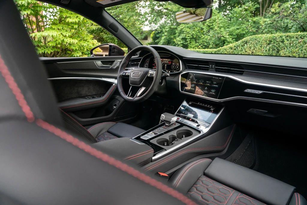 These 4 low-key luxury cars look unremarkable and you can't afford it ...