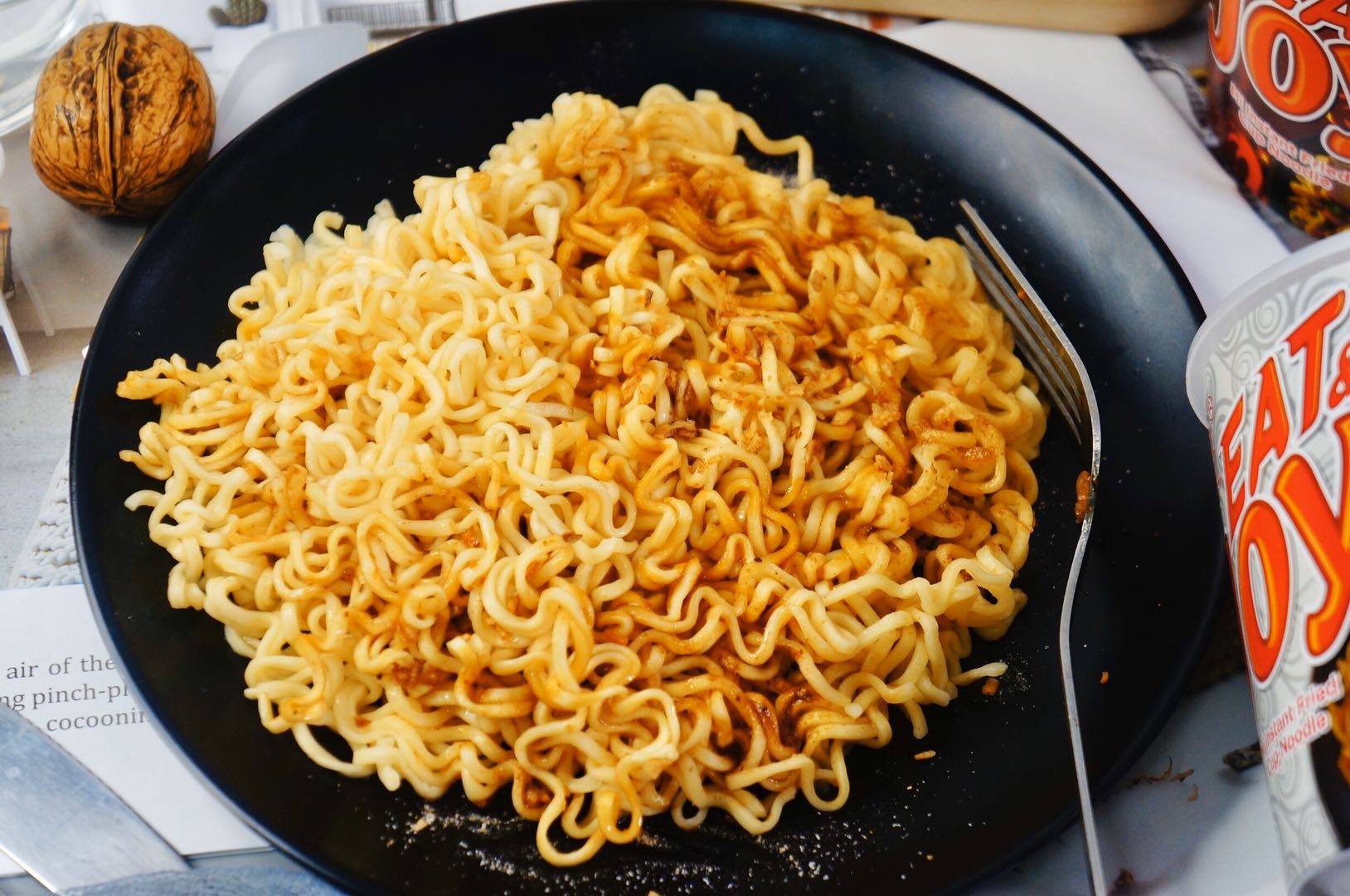 The delicious Yumee cup noodles from Indonesia, which are popular in ...