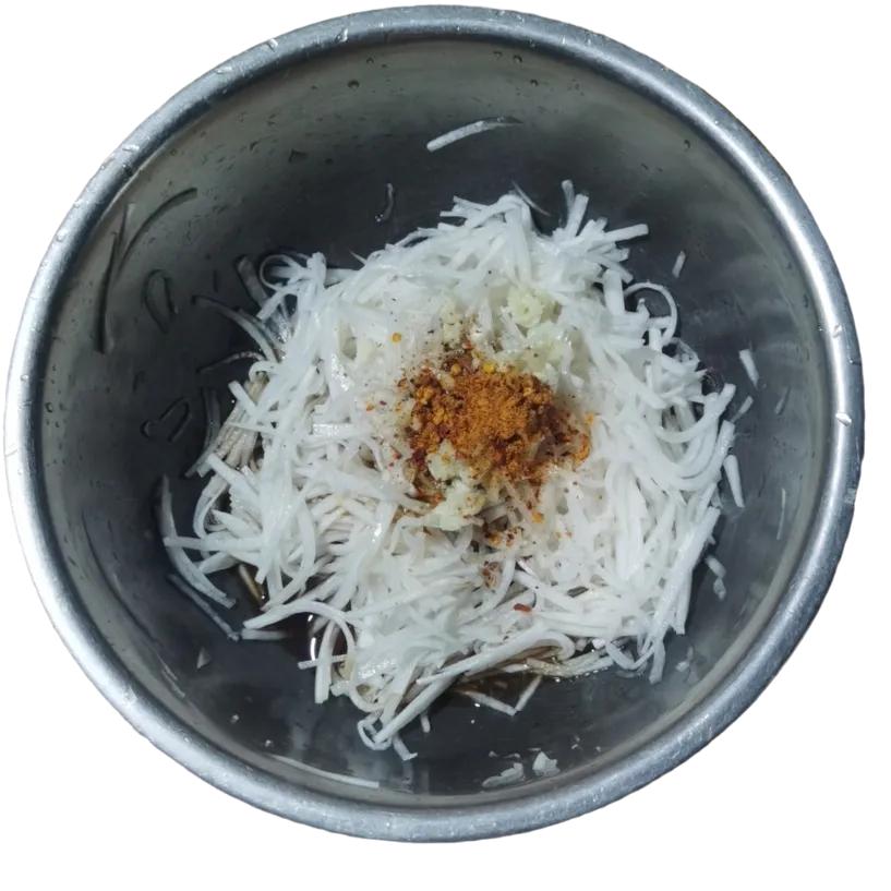 The shredded radish with these two items is absolutely delicious - iMedia