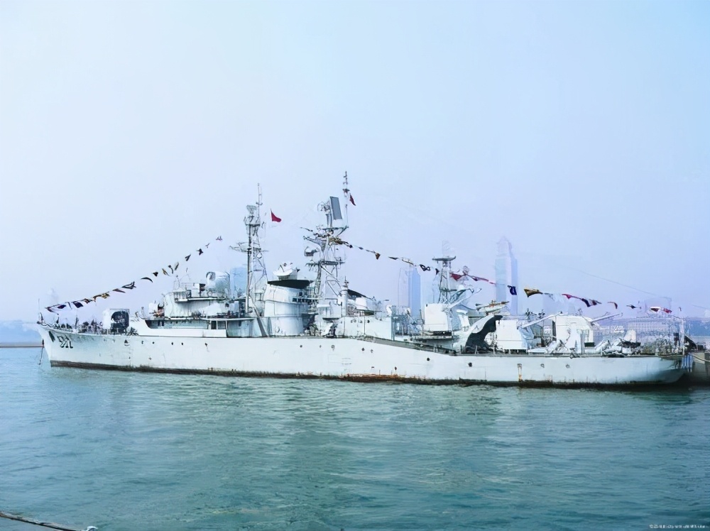 Time has changed: The fate of the two retired ships of China and the ...