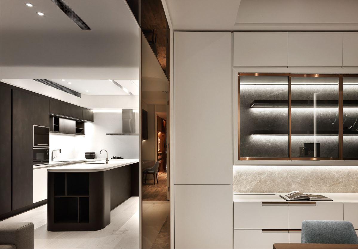 So satisfied!330 square meters with a 360-degree view of the city, it ...