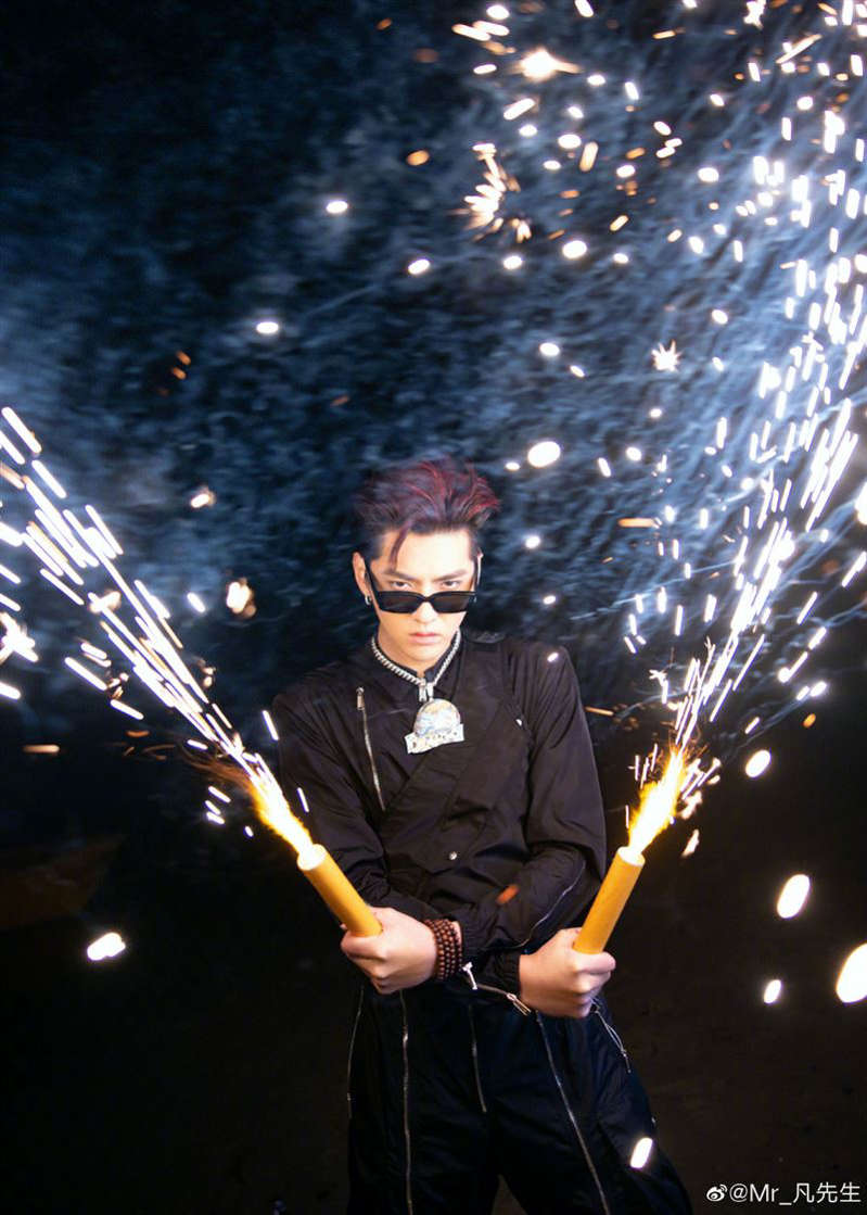 Gillian stayed up late to chase Wu Yifan gossip!Sigh "the circle is not ...