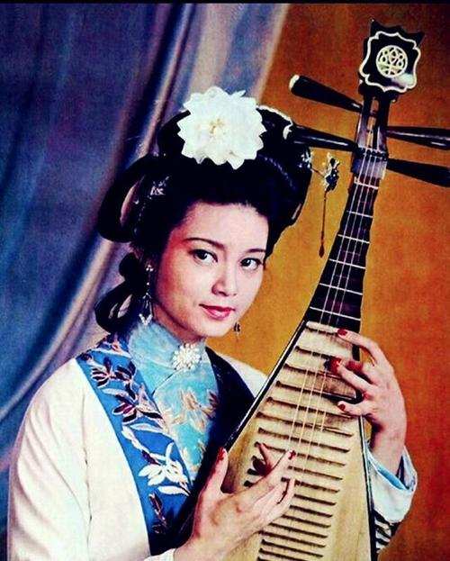 After 35 years of divorce, Pan Hong still loves her ex-husband deeply ...