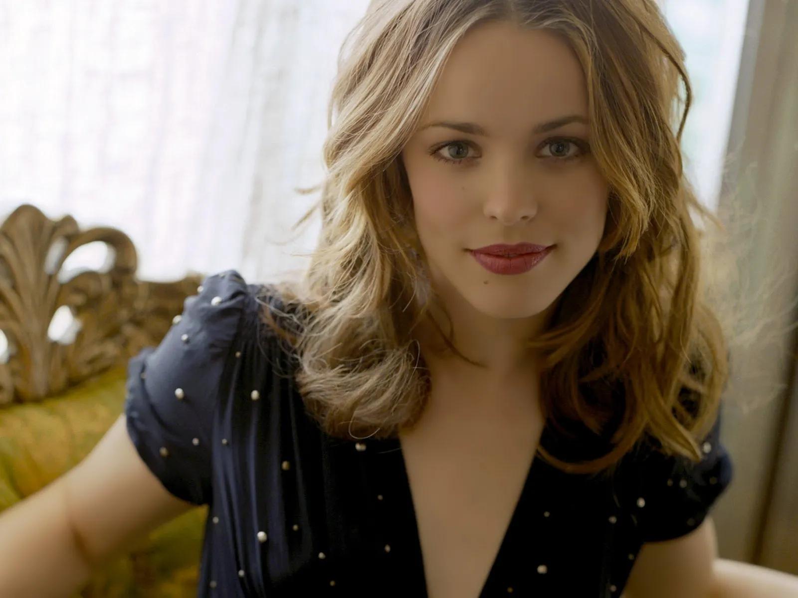 The Flower of Canada: Rachel McAdams - iMedia