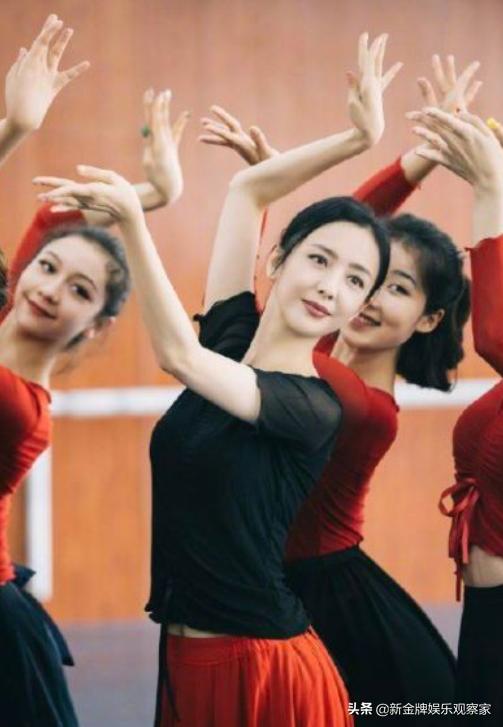 Liya Tong joined the dance student and started her career after divorce ...