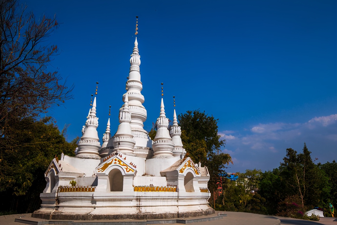 Why does Laos not belong to the "Chinese character cultural circle ...