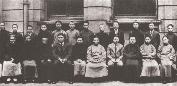 China is truly a consortium in the world, only their family - iMedia