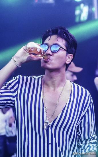 From a third-rate male protagonist to a reincarnation villain, Peng ...