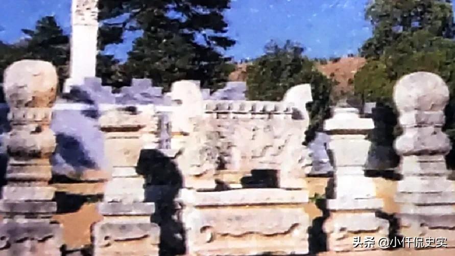 How did Emperor Chongzhen die at the end of the Ming Dynasty? - iMedia