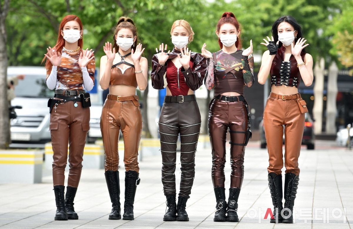 Compared with the YG girl group, the look of the JYP girl group has ...