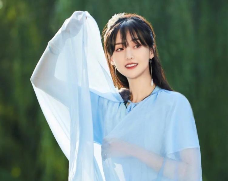 Zheng Shuang is about to make a comeback in the entertainment industry ...