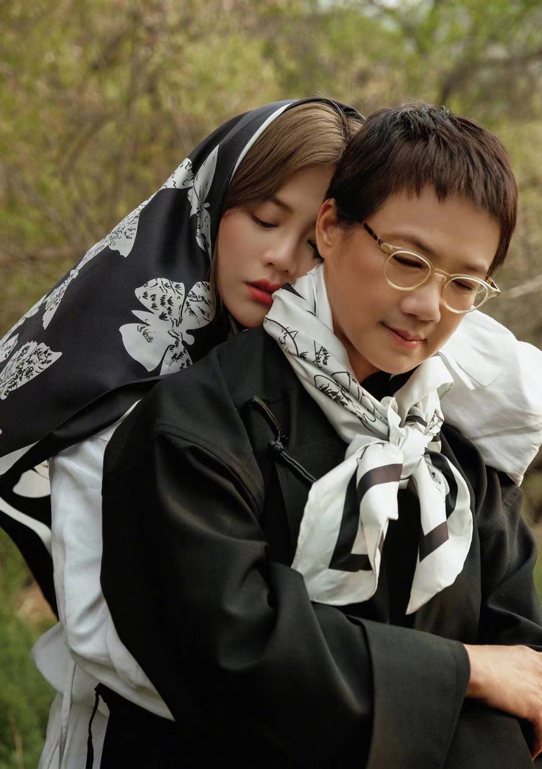 The despised love affair did not break up, Ma Sichun and Zhang Zhexuan had a sweet dinner ...