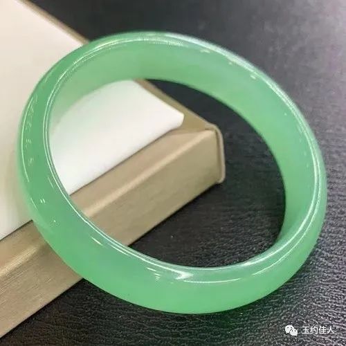 What is Dulong Jade?What is the difference with jade? - iMedia