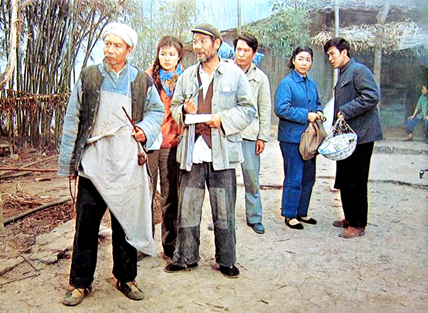 "Xu Mao and His Daughters" once "crashed" and was released in two ...