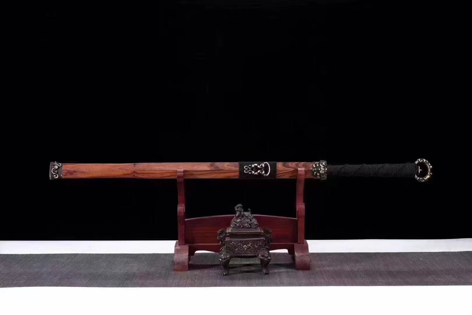 Western Han Dynasty Ring Head Sword - iMedia