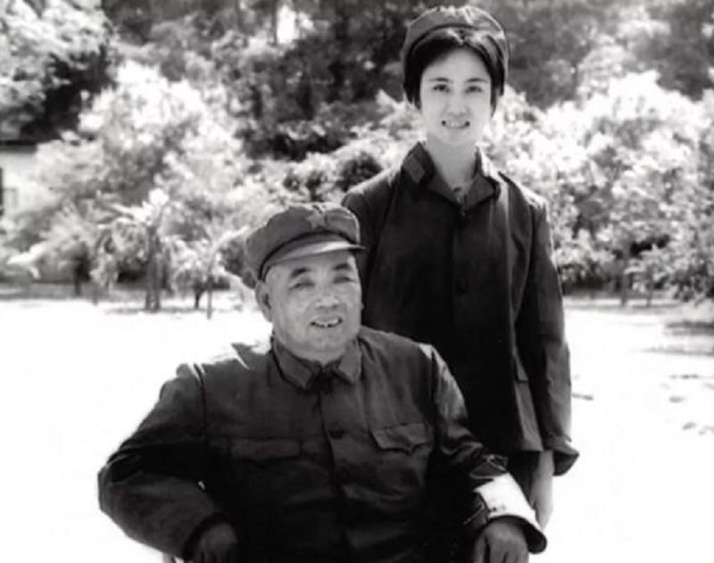 In 1947, Xu Shiyou hit Su Yu on the phone: You have a card on the map ...