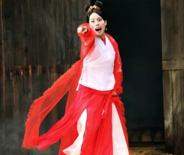 Almost deceived by Stephen Chow, it turns out that Gu Yazhen looks so ...