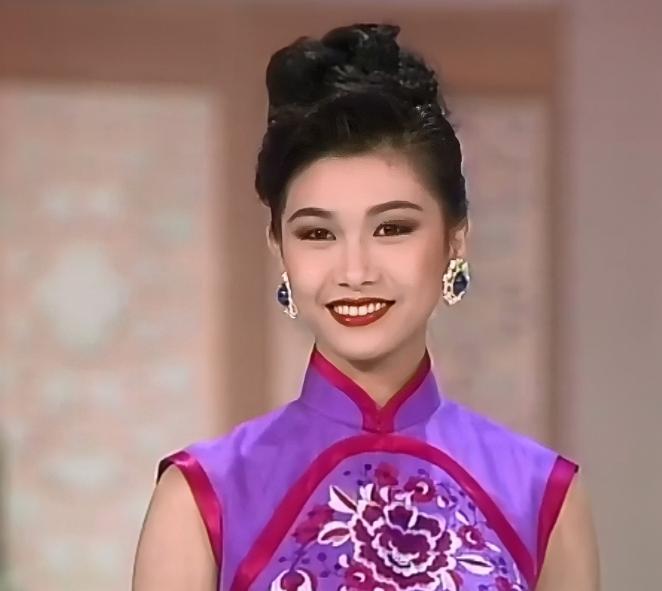 "Queen of Ten Thousand Demons" Zhang Huiyi's Ups and Downs - iMedia