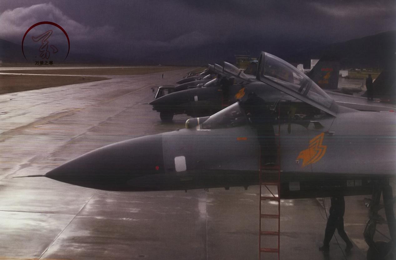 A bad hand made a good card, the deputy commander of the Chinese Air ...