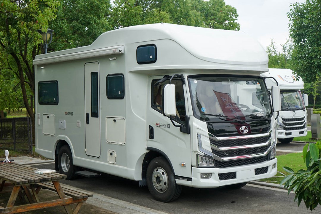 SAIC Yuejin H500 Chassis Single Expansion RV: Wanghong No. 3 - iMedia