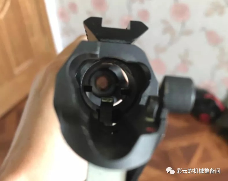 Why does the VPO-215, which has a rifling on the muzzle, attract the ...