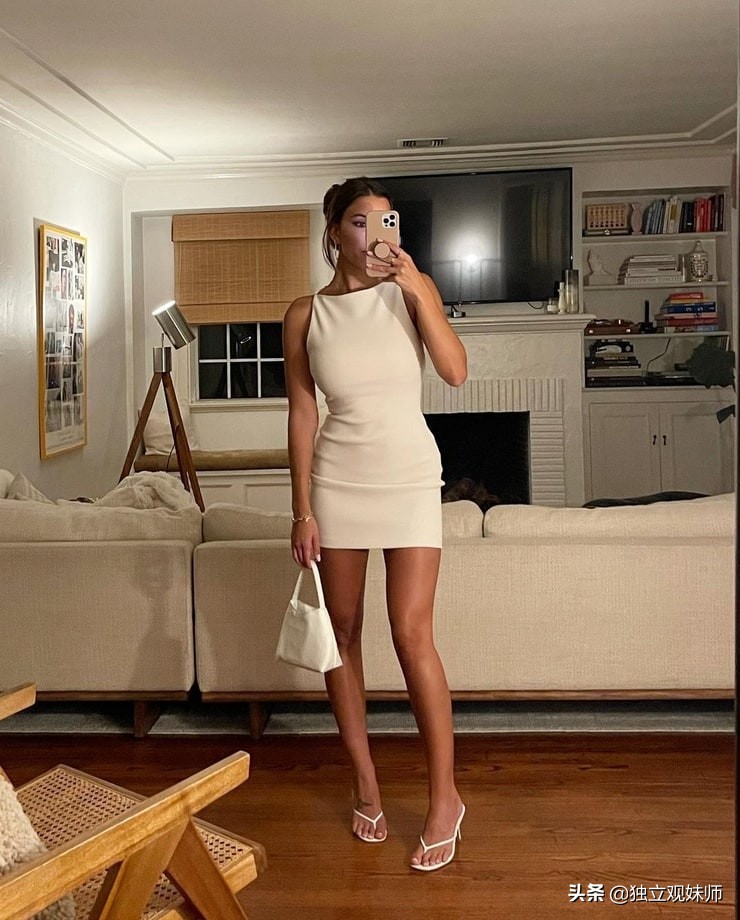 American model, Devin Brugman, slept in the same bed with a girlfriend ...