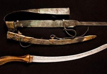 Why did the ancient nomads have to fight with machetes?What is the ...