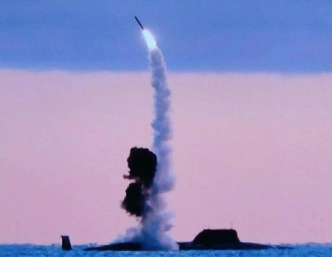 Russia Successfully Test Fired Zircon Hypersonic Missiles In 40 Meters