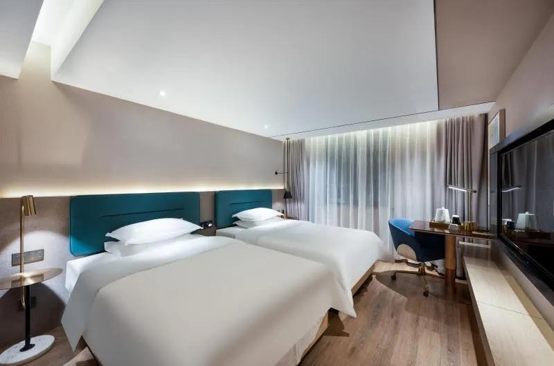 Chaoman Hotel Mid-Range Business and Leisure Hotel - iMedia