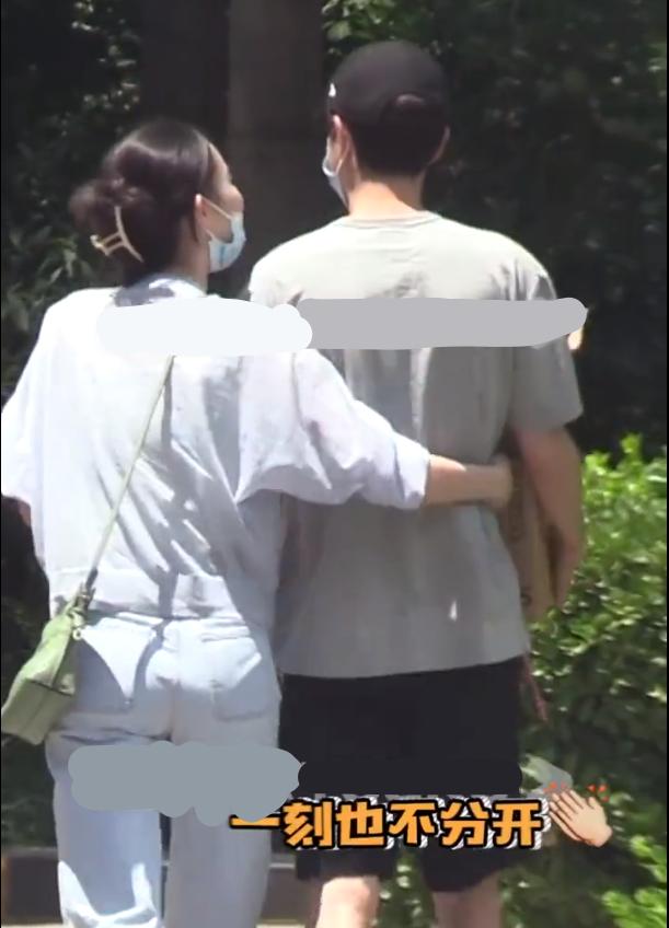 Yang Jue and Wang Yuwen are suspected to be living together, they are ...