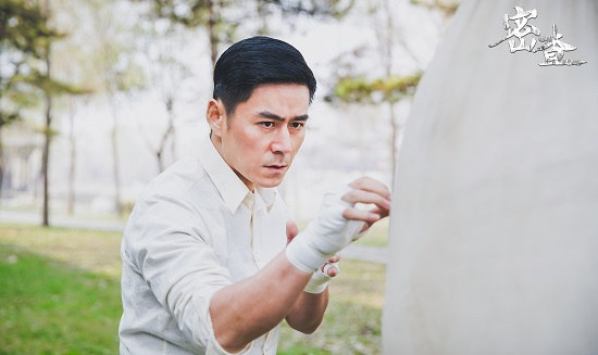 After running-in and growing together, Chang Cheng Qu Yihong is in love ...