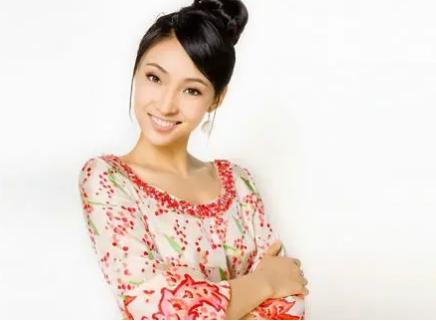 Actress Bai Jing, who was killed by her husband three times, has a ...