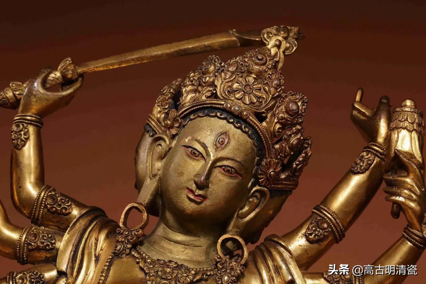 Daming bronze statue of Zhunti Buddha Mother - iMedia