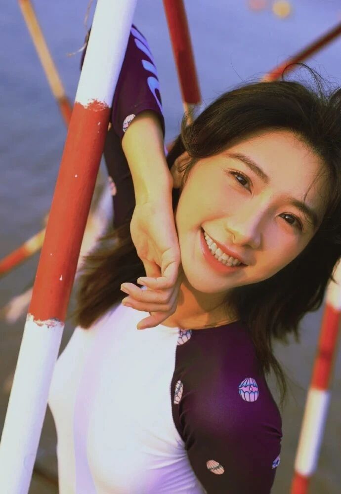 This Souler filmed with "Top Flowing Meat", a hit actress, looks and ...