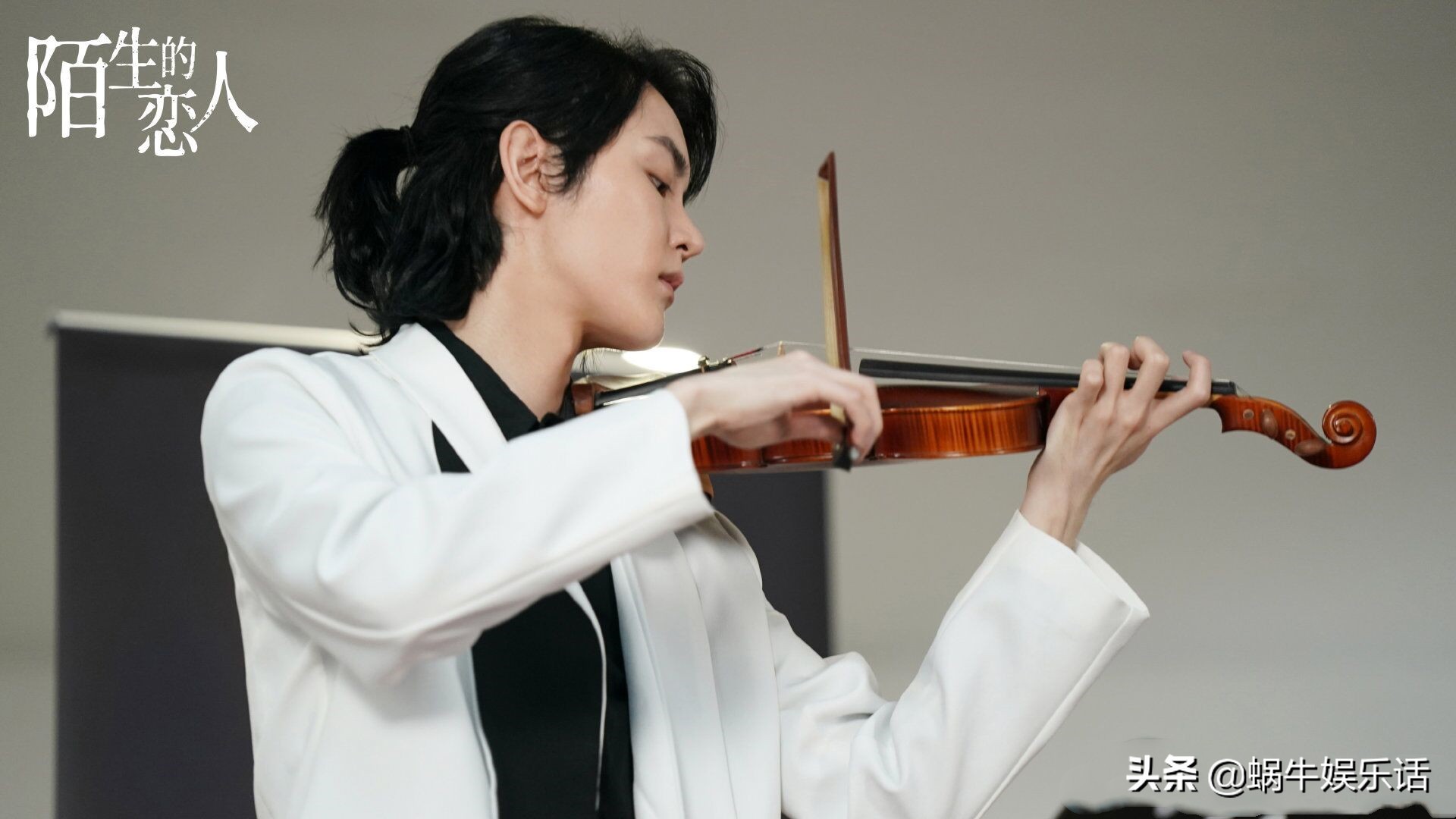 Unfamiliar lover: Luo Qianyi's life and death in a bizarre distress is ...