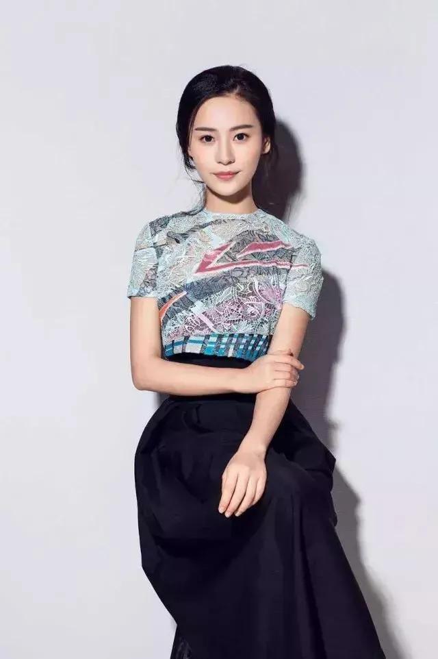 Photo Album of Guo Yangzi, Miss Chinese Champion and Phoenix TV Host ...