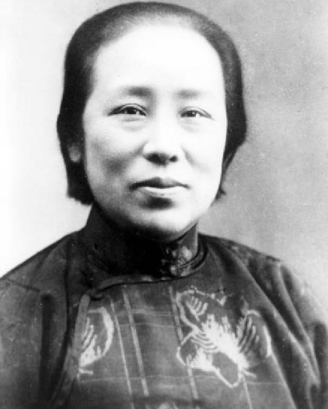 Lu Qi, a beautiful bandit in western Hunan who sold his body to kill a ...