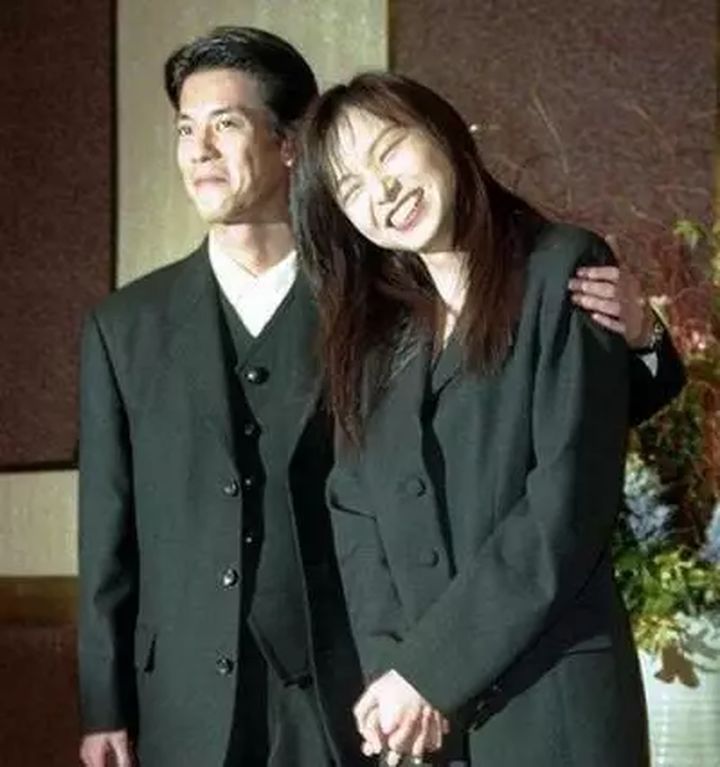 Inventory of high-value couples in the Japanese entertainment industry ...